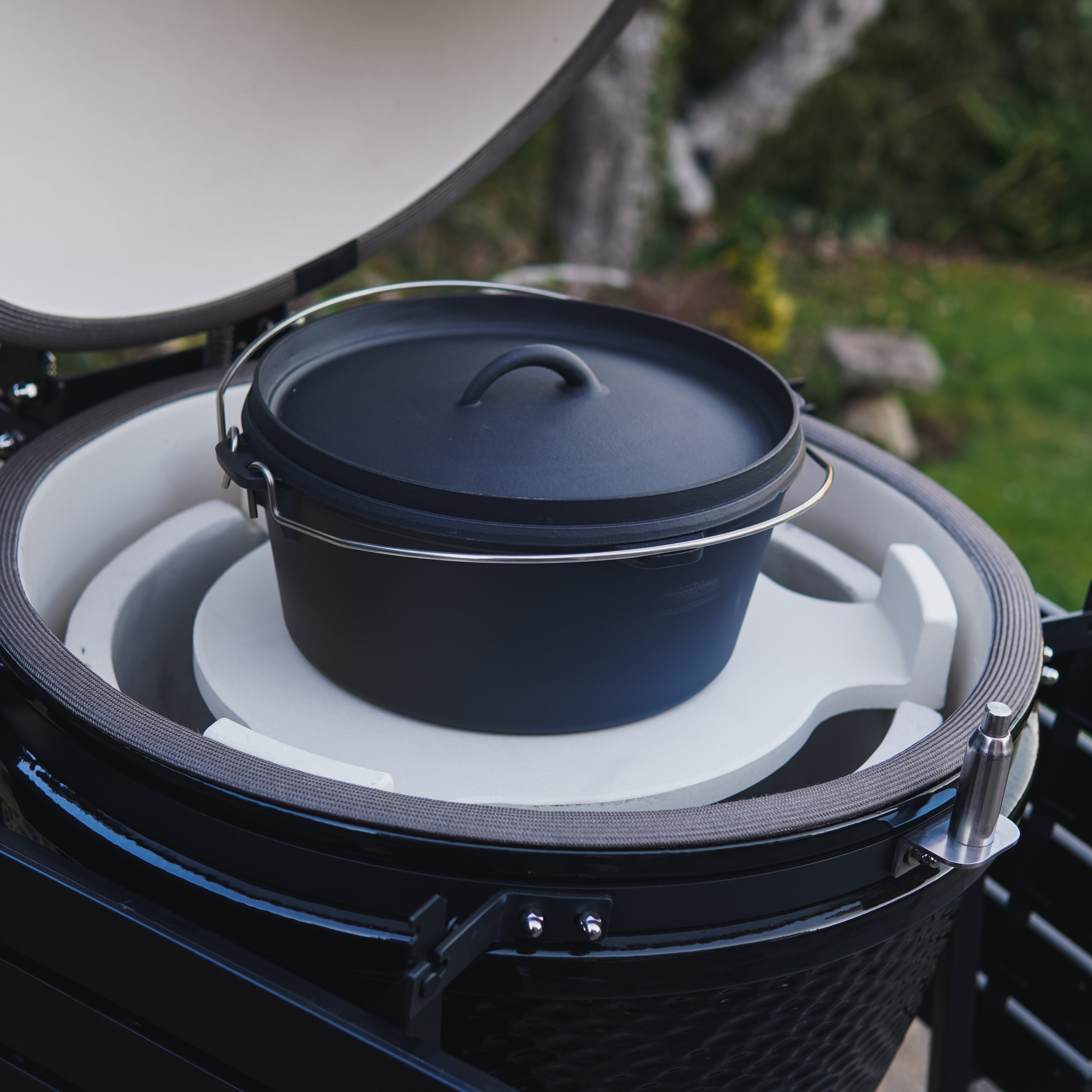 Cast Iron Pot For Kamado BBQ's